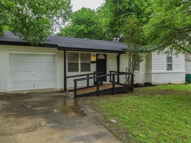 3937 Woodlane Ave, Haltom City, TX 76117 | MLS #21251