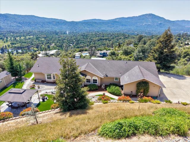 39380 Suncrest Ct, Oakhurst, CA 93644 | MLS #648150
