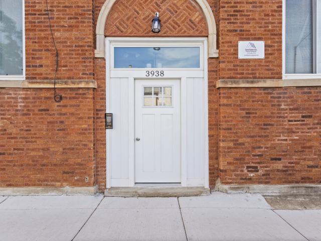 3938 N Austin Avenue # 2N
