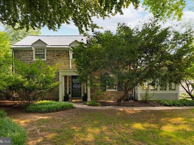 3938 Netherfield Rd, Philadelphia, PA 19129