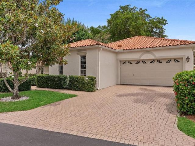 3938 Redondo Ct, Boca Raton, FL 33487