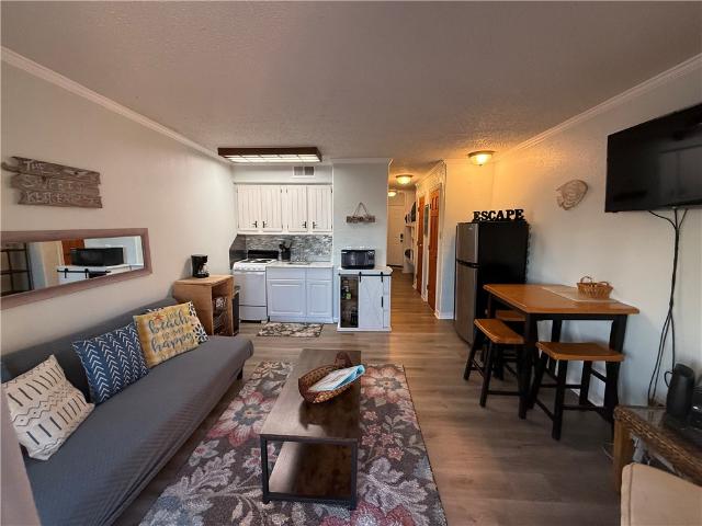3938 Surfside Boulevard 1124