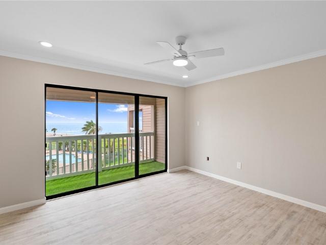 3938 Surfside Boulevard 3321