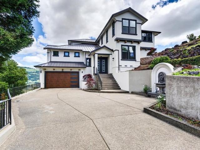 3938 Shelter Glen Way, Santa Rosa, CA 95404