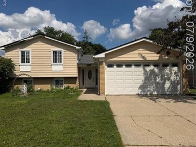 39392 Owendale Dr, Sterling Heights, MI 48310