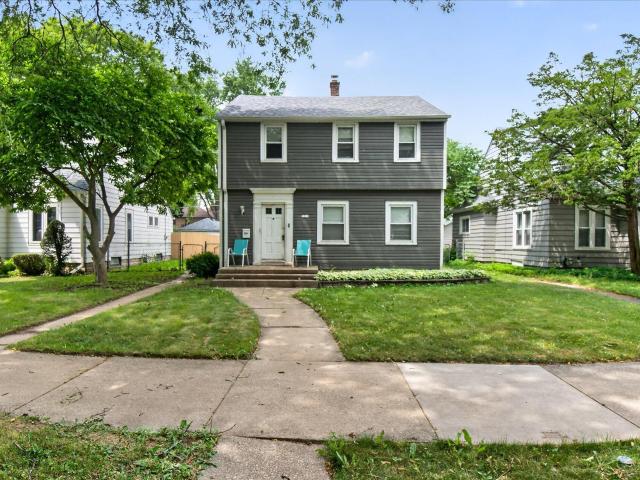3939 N 41st St