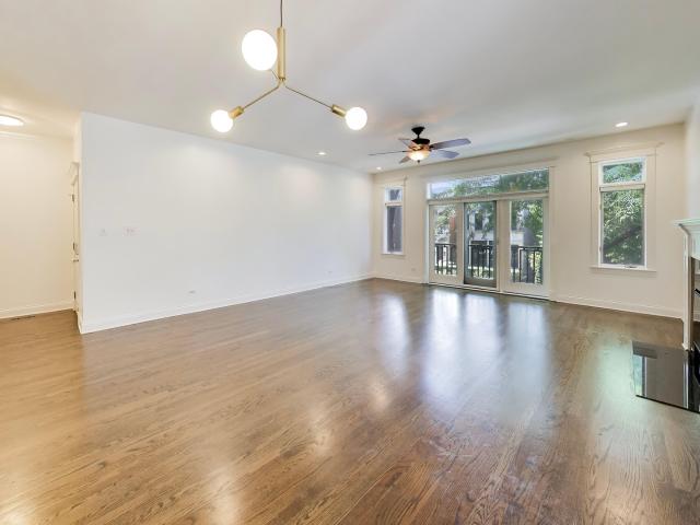 3939 N Greenview Avenue # 2N