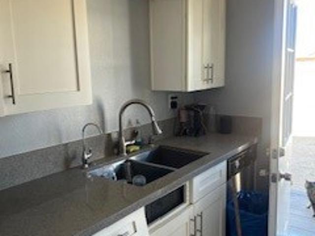 3939 Byron