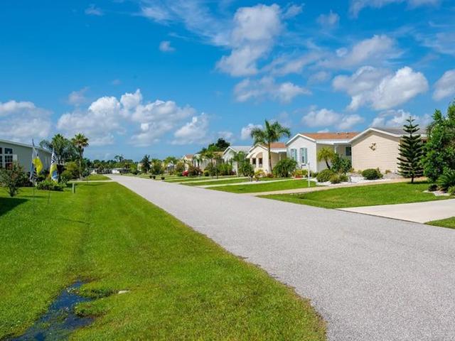 3939 Hollis Ave, Port Charlotte, FL 33953