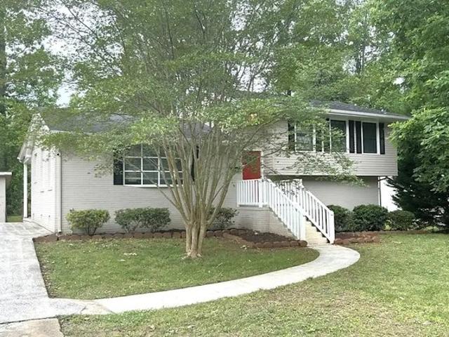 3939 Somerdale Ln, Charlotte, NC 28205