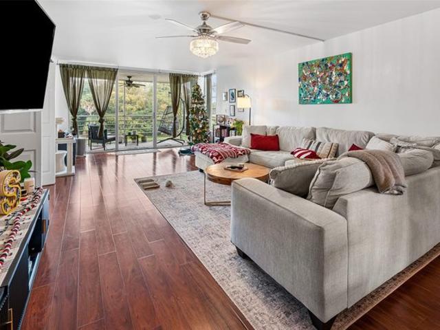3930 Oaks Clubhouse Dr Apt 304, Pompano Beach, FL 33069