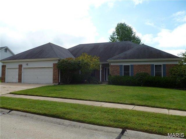 3930 Affirmed Dr, Saint Louis, MO 63034