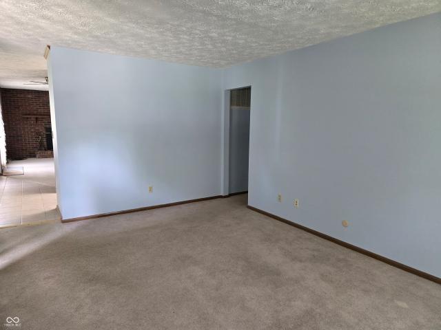 3930 Ivory Way