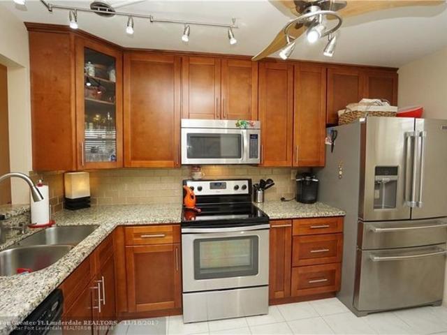 3930 Inverrary Blvd Apt 605, Lauderhill, FL 33319