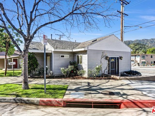3930 La Crescenta Ave, Montrose, CA 91020 | MLS #26655 | Compass