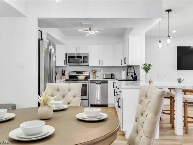 3930 S University Center Dr, Unit 101, Las Vegas, NV 89119 | MLS #2773