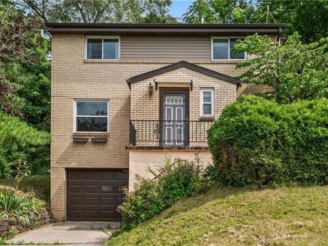 3931 Boulevard Dr, Pittsburgh, PA 15217