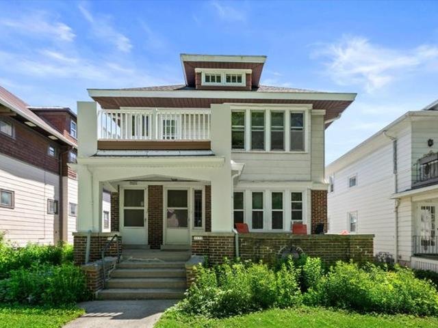 3932 N Maryland Ave Unit 3934, Shorewood, WI 53211