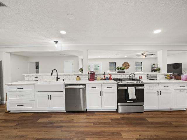 3932 Allen Road