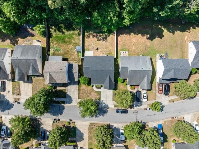 3932 Bluestem Drive