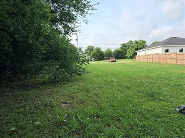 3932 Lee St, Greenville, TX 75401