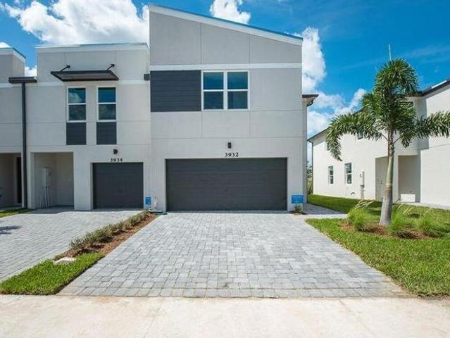 3932 Se Caladium Ct, Stuart, FL