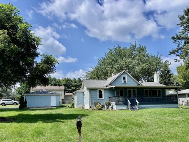 39330 N Emmaus Ave, Beach Park, IL 60087