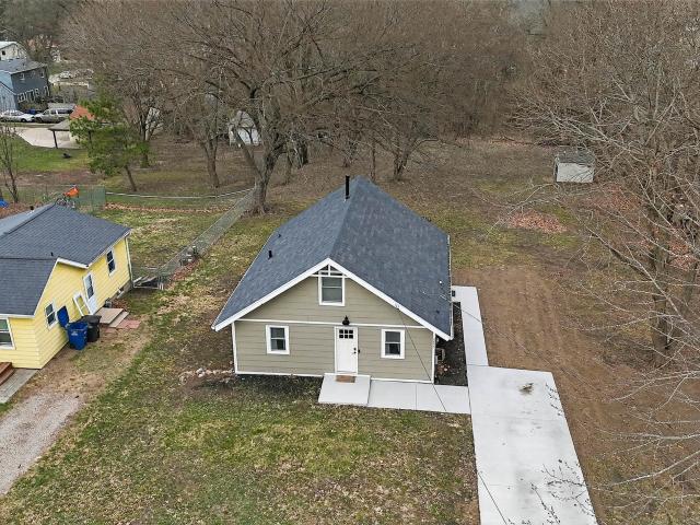 3933 E 30th Street
