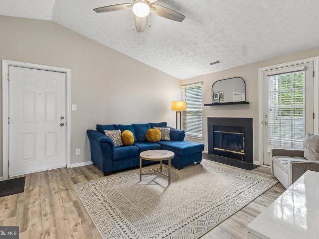 3933 Greencastle Road # 307