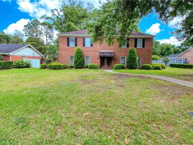 3933 Pembrocke Ave, Mobile, AL 36608