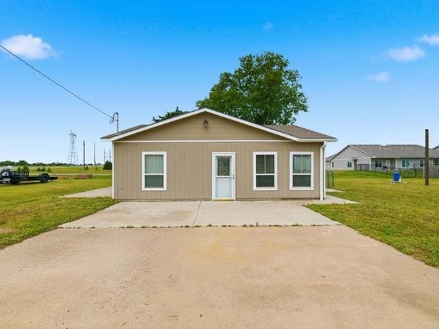 3933 S Baehr St, Wichita, KS 67215