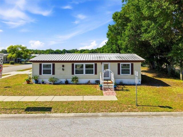 3933 Sarah Dr, Wesley Chapel, FL 33543