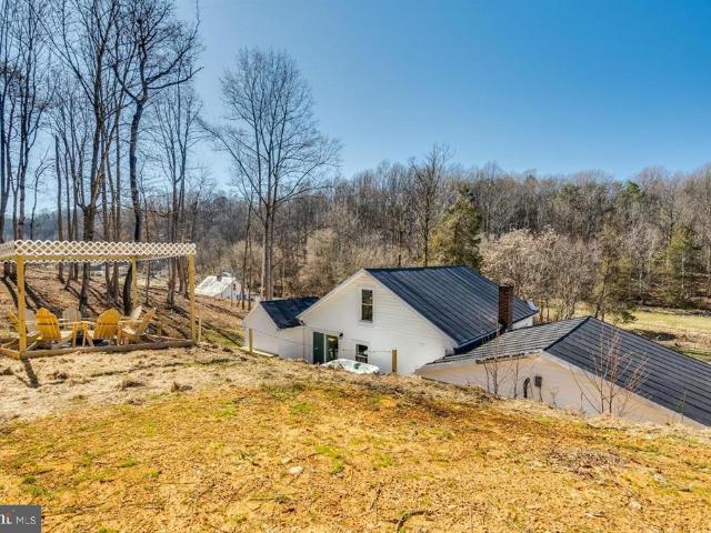 393 Crooked Run Road