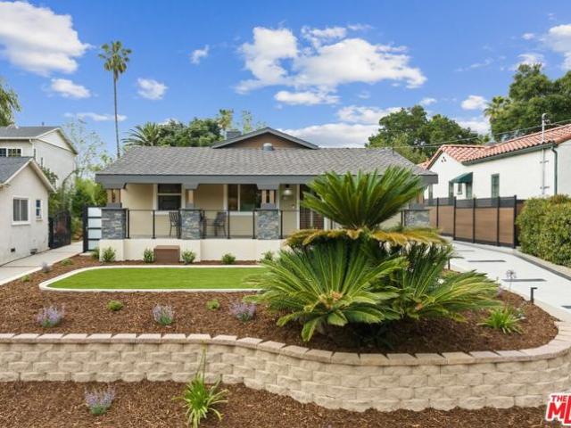 393 Allendale Rd, Pasadena, CA 91106