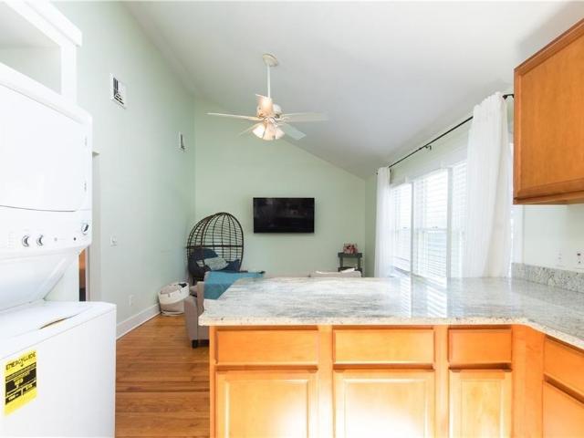 393 Aquidneck Avenue