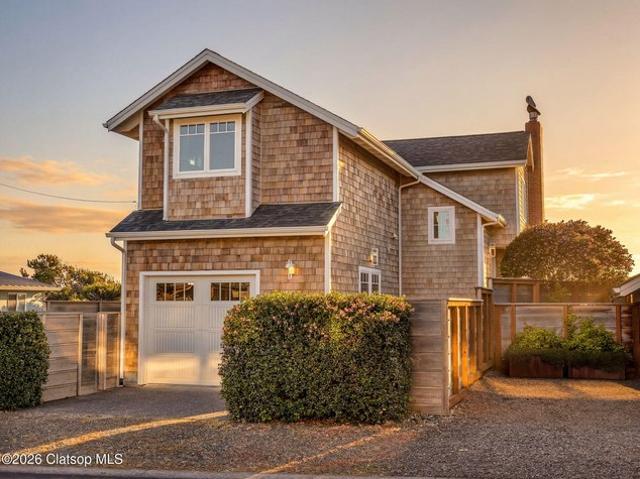 393 Beach St, Manzanita, OR 97130