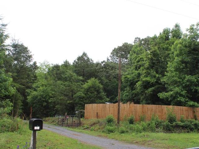 393 Goldmine Rd, Spartanburg, SC 29307
