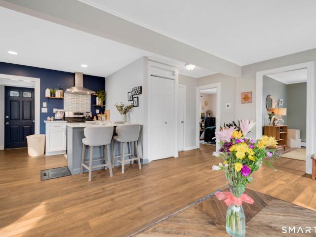 393 Griswold Street, Glastonbury, US, CT