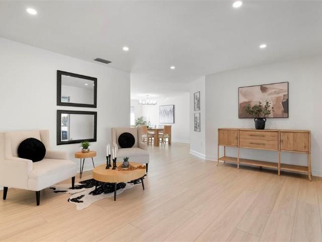 393 Flamingo Drive, Venice, US, FL