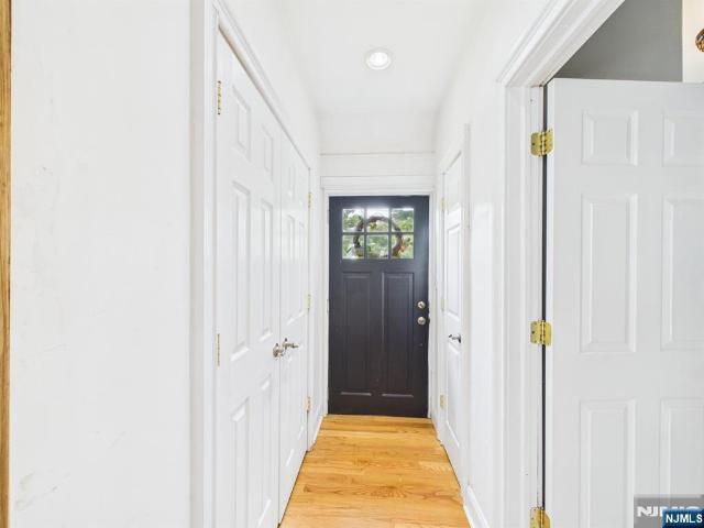 393 Kingston Street