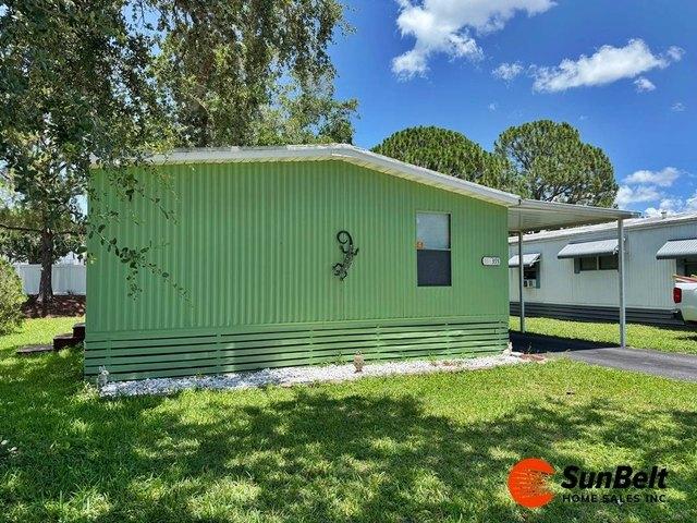 393 Hansom Pkwy, Sanford, FL 32773