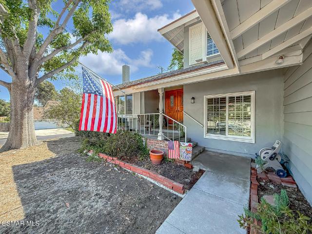 393 Larcom Street