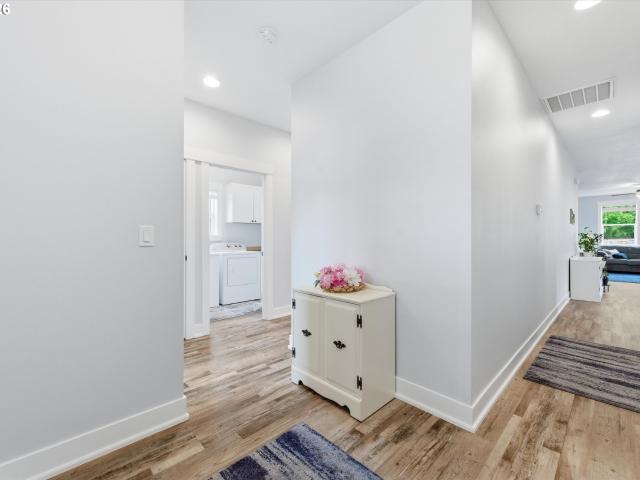 393 nw denton ave