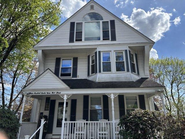 393 S Main St, Nashua, NH 03060
