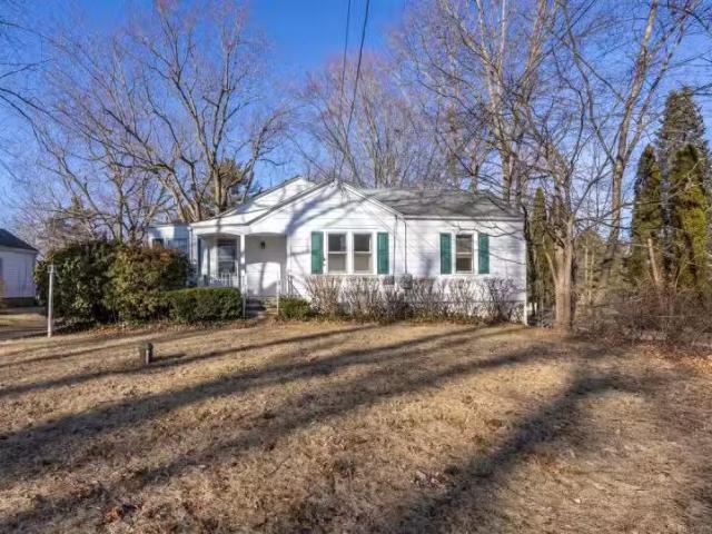 393 South Meriden Road, Cheshire, CT 06410