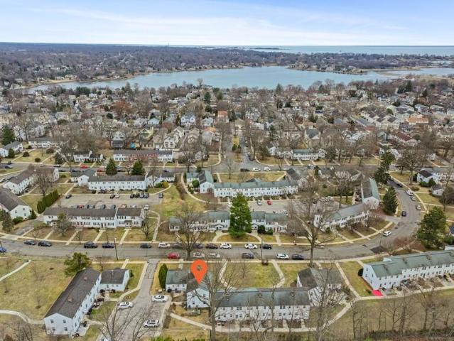 393 Sylvan Knoll Road, 393, Stamford, CT 06902