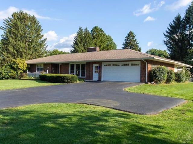 393 Pierson Blvd, Newark, OH 43055