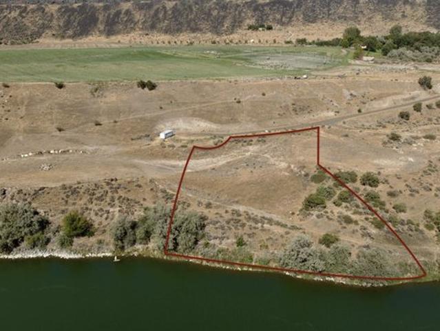 393 Rapid River Ct, Bliss, ID 83314