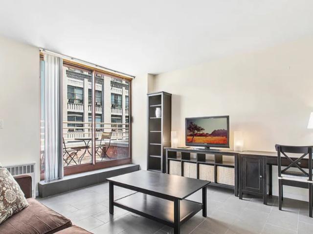 393 W 49TH Street 5Y