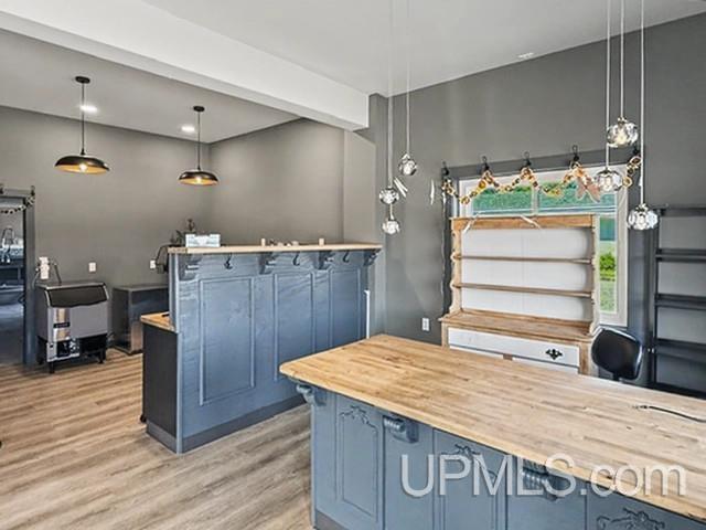 393 Woodward Avenue